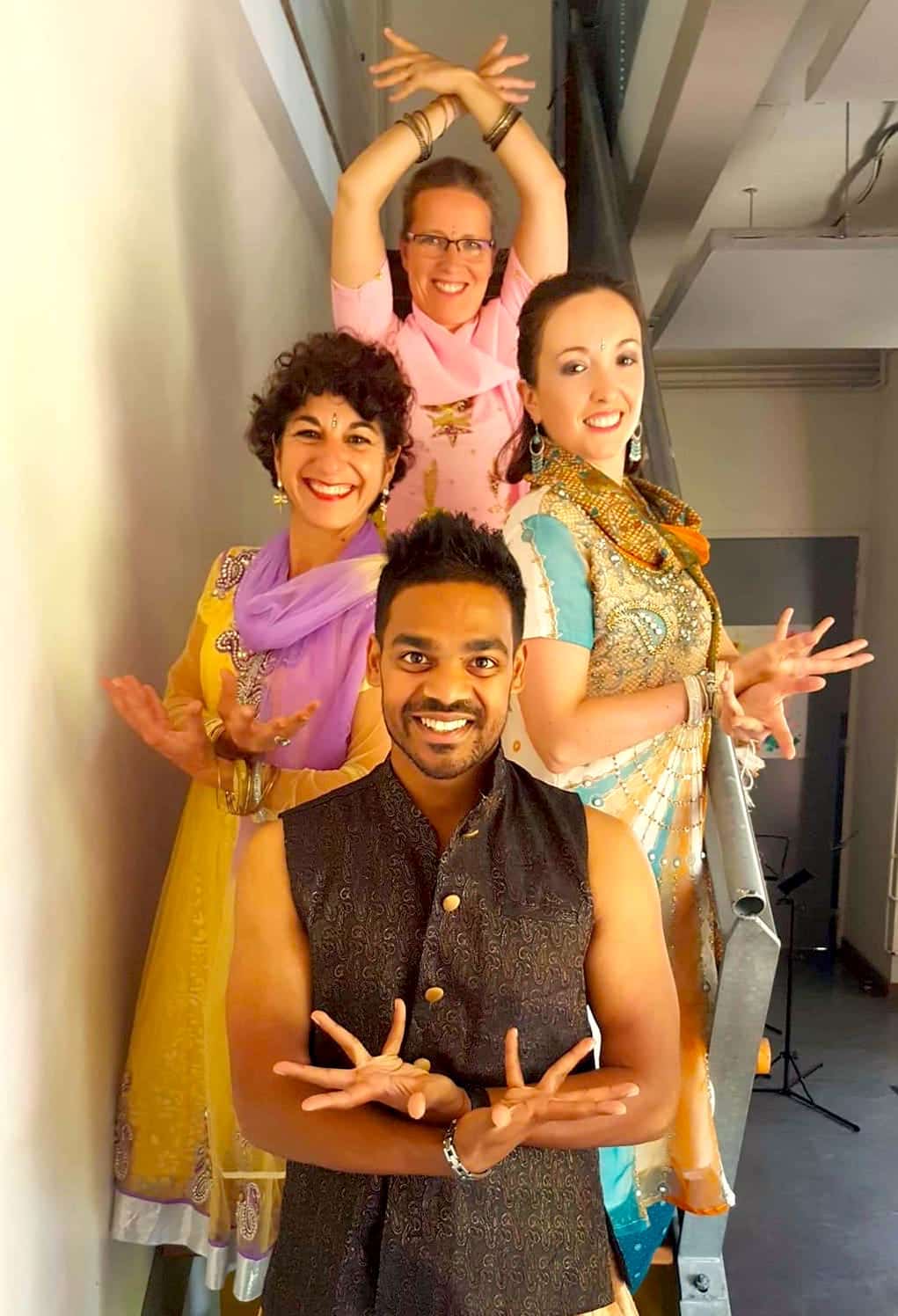 COURS DE DANSE BOLLYWOOD - PARVATI INDIA